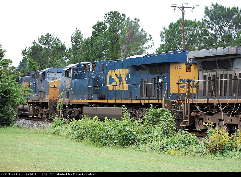 CSX 832 and 61